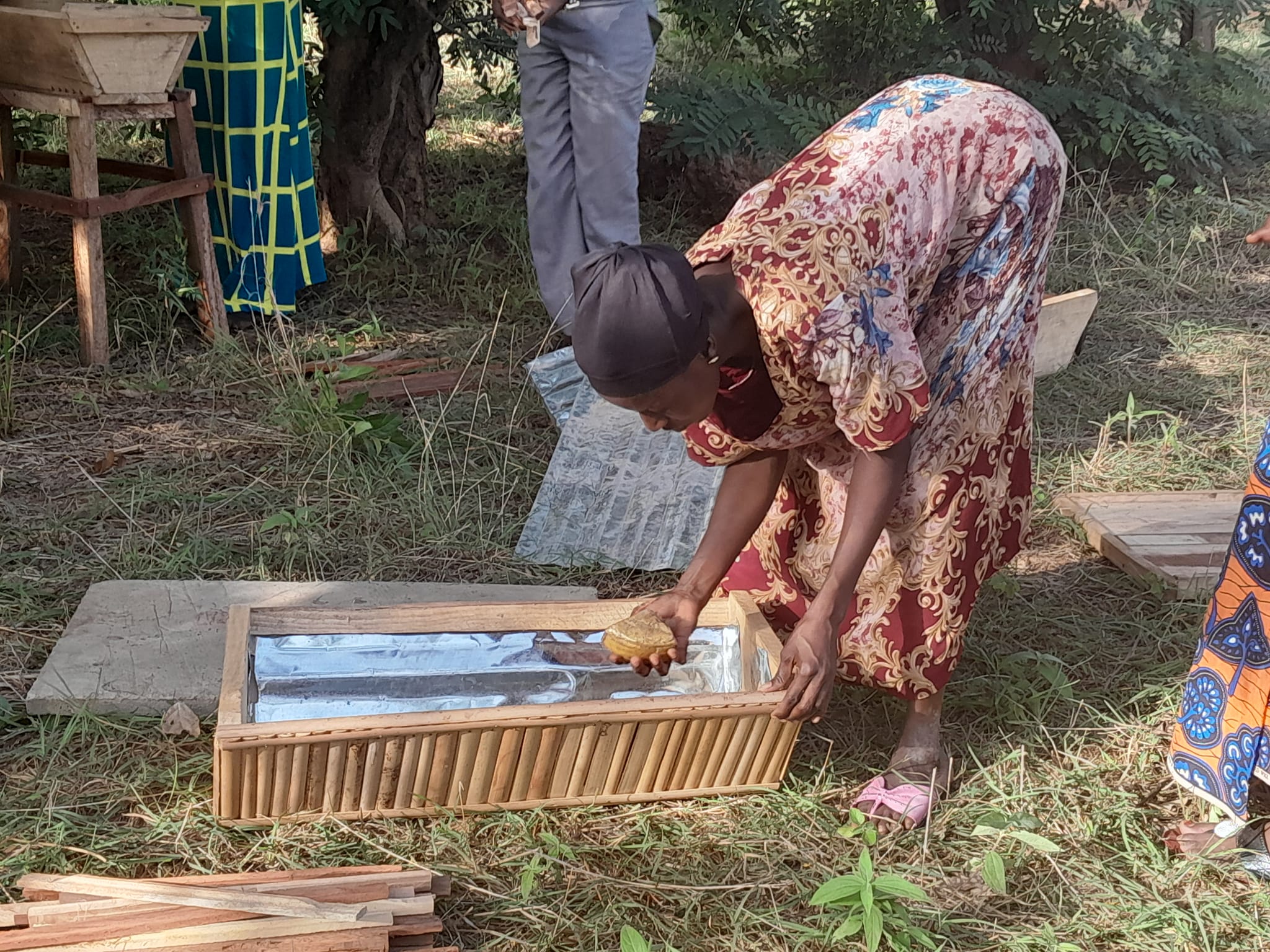 SWIDA – Gh Facilitates installation of Beehives for project communities
